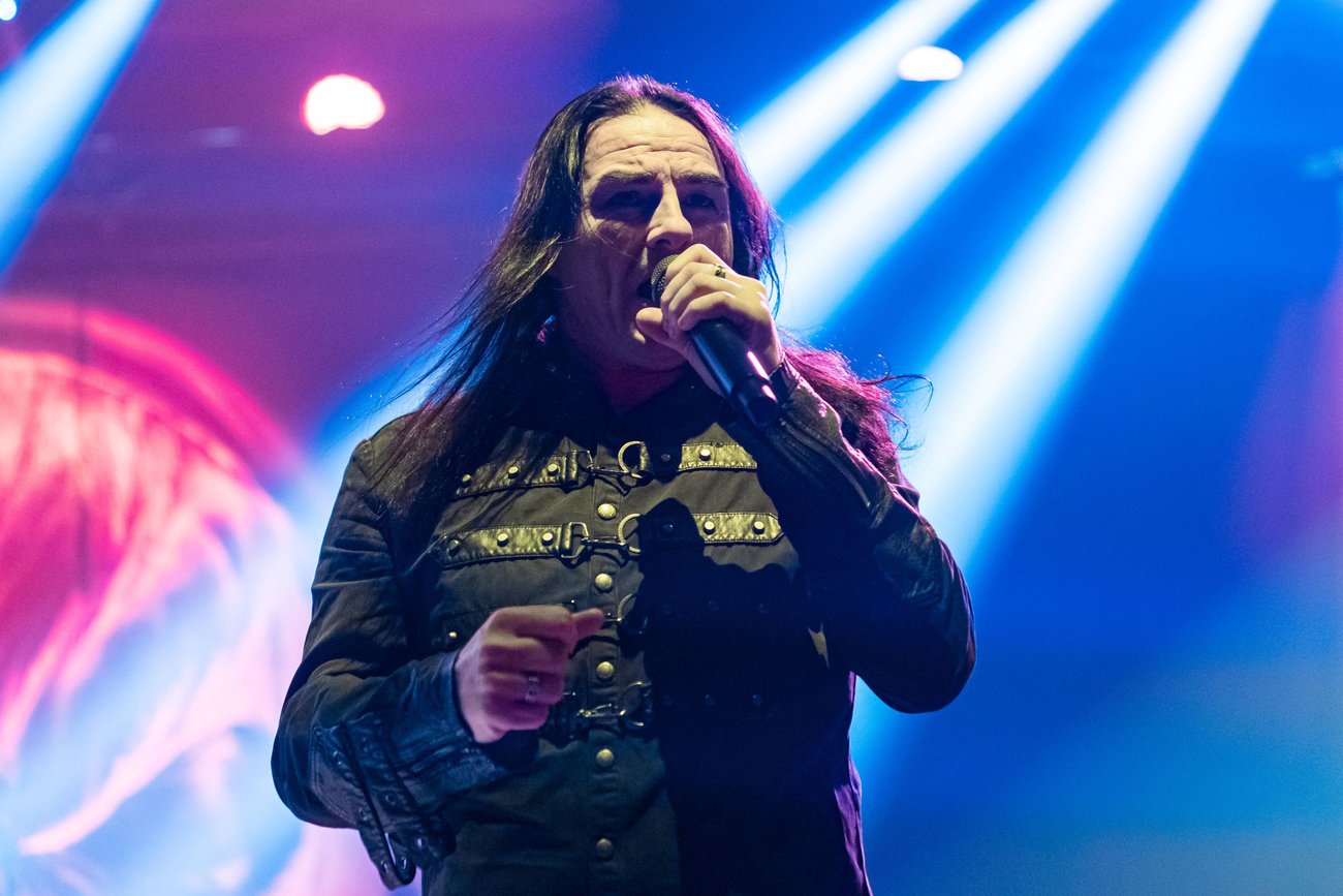 Heavysaurus ohne Maske: So sehen die Band-Mitglieder unter den Kostümen aus