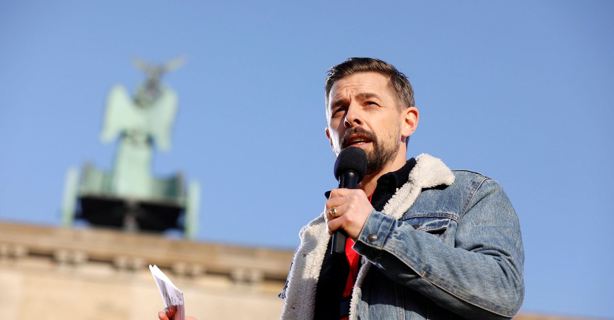 „Baywatch Berlin“: Alle Infos zum Podcast mit Klaas Heufer-Umlauf