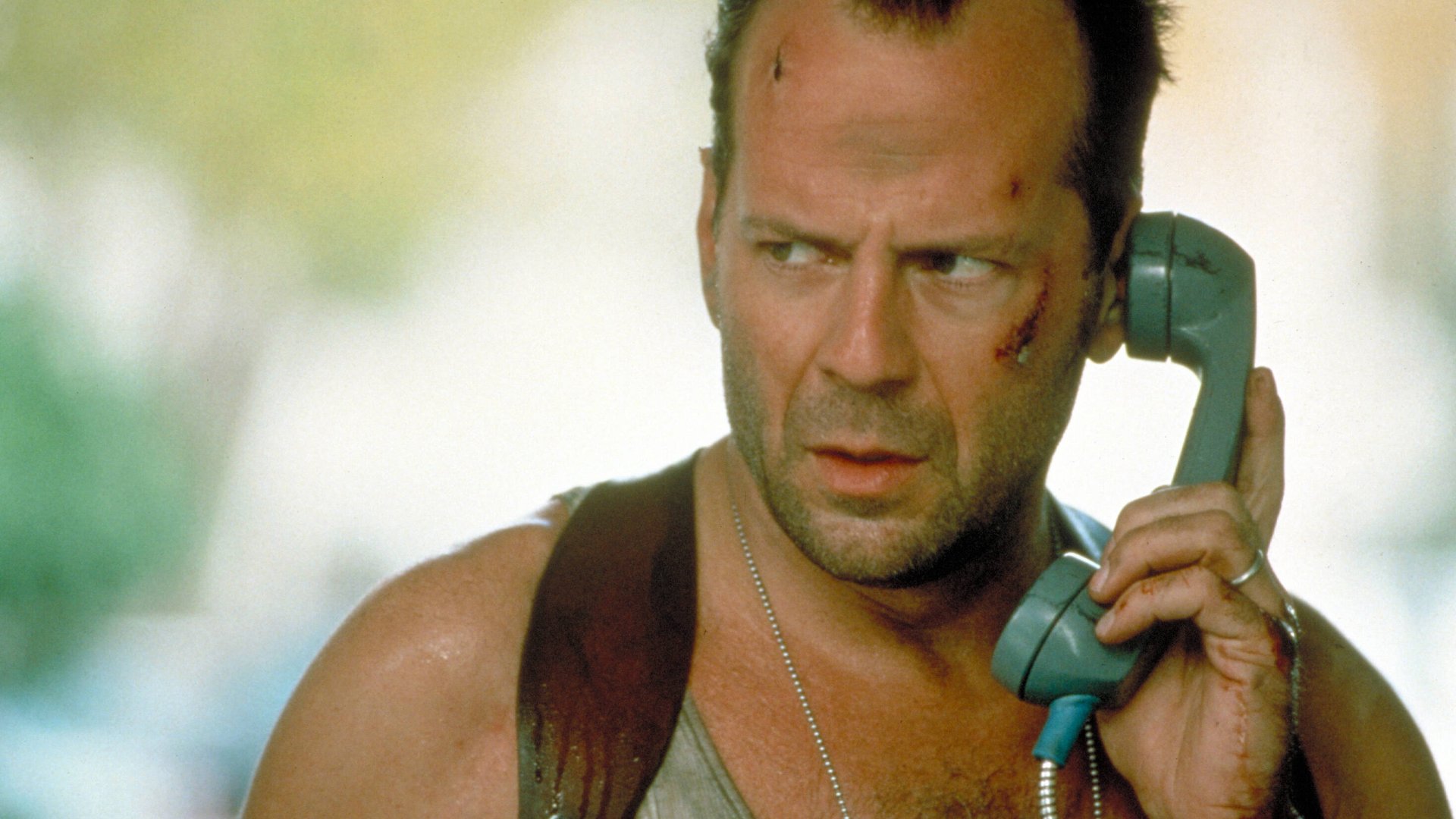 „Stirb Langsam“-Reihenfolge: So entkommt ihr mit Bruce Willis dem Tod