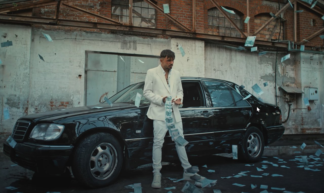 Capital Bras Vermögen – so viel verdient der Rapper