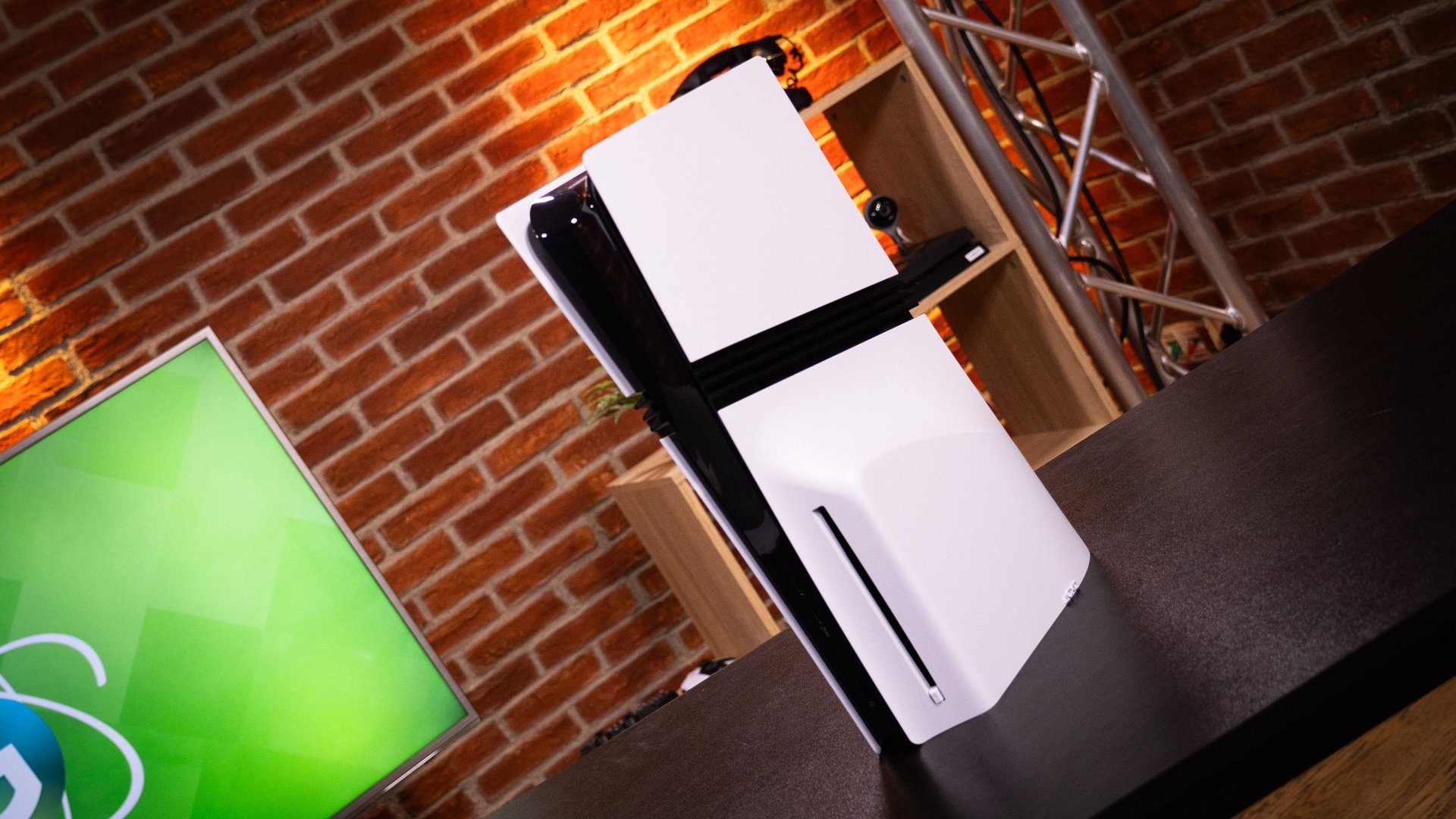 PS5播放器必须访问：光盘驱动器几乎回到了RRP