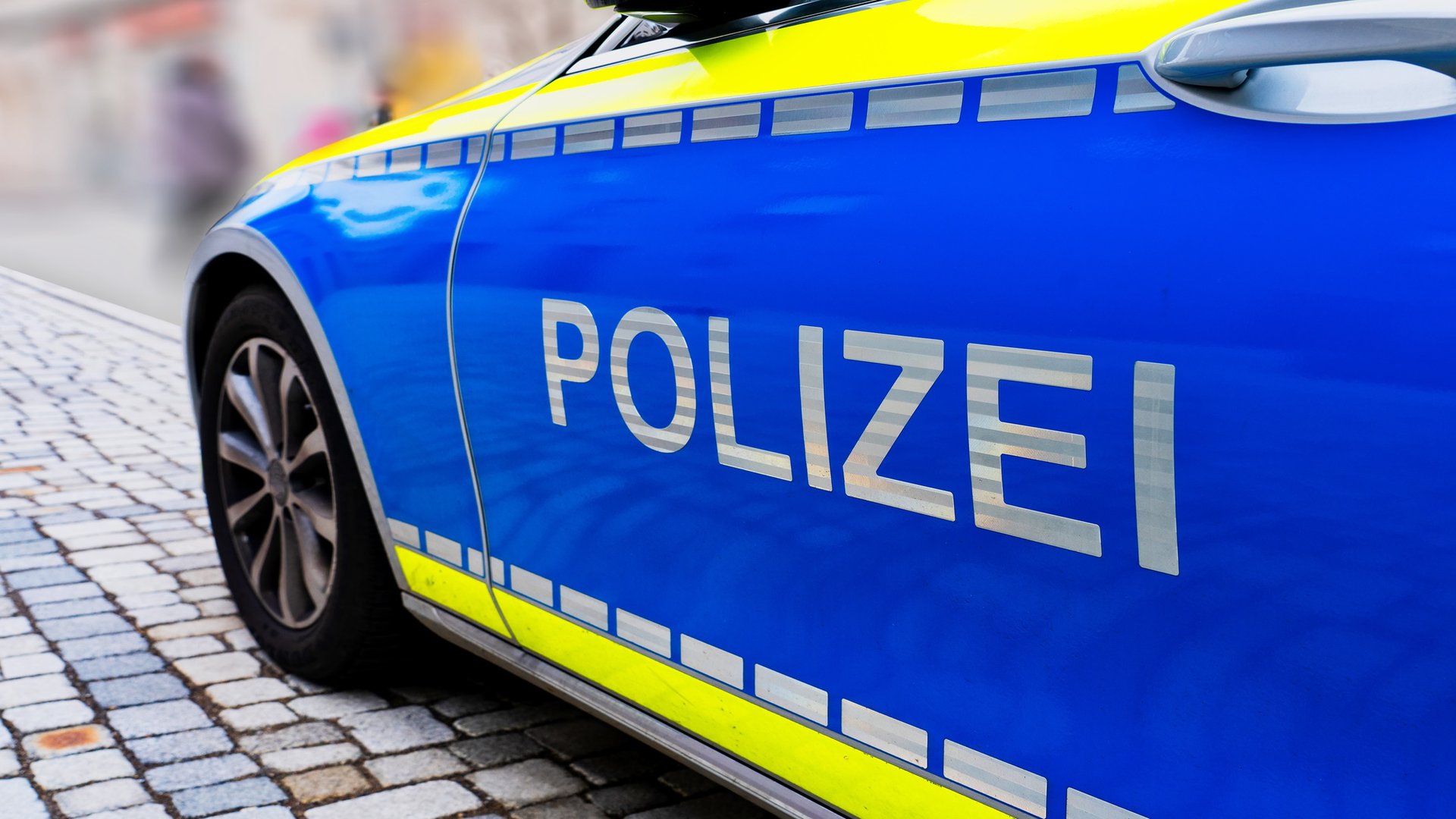 Polizeifunk abhören: Frequenzen mit App, Radio und online empfangen ...