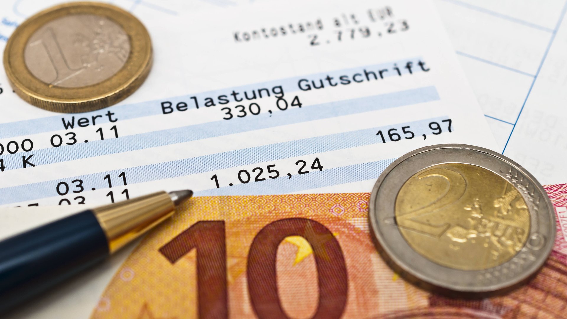 Bankkonto prüfen: Kunden von Sparkasse und Co. müssen auf dieses ...
